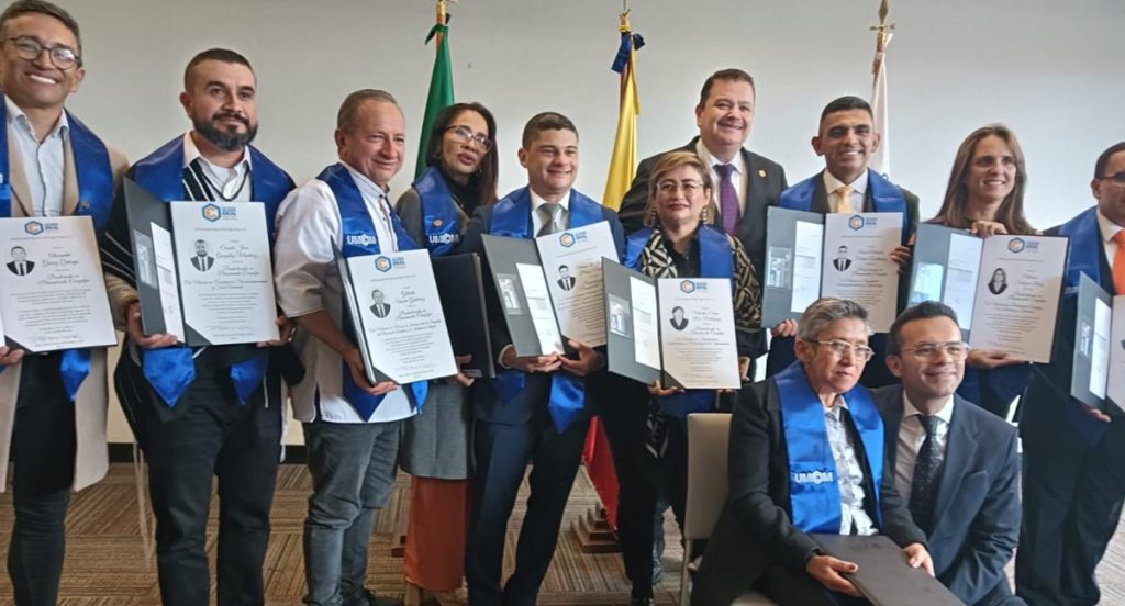 Ceremonia de Graduación UMEM 2025 - Bogotá, Colombia - Multiversidad ...